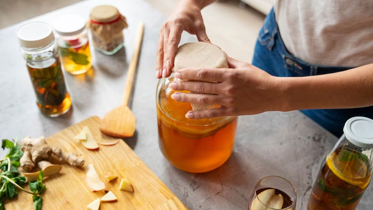 Steps To Brew Kombucha at Home | Health Benefits | OnlyMyHealth